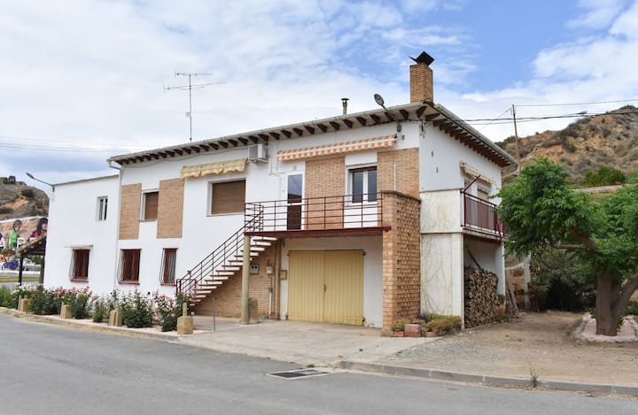 Casa En Albelda - Binéfar
