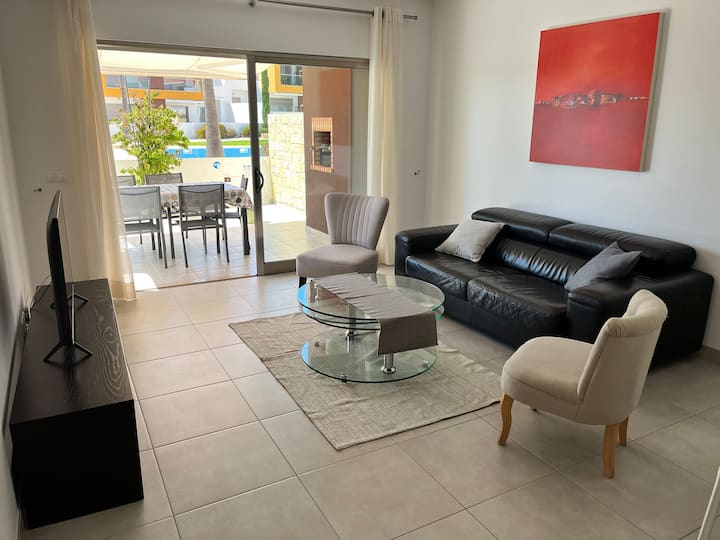 Terrasse Accès Direct Piscine - Guia