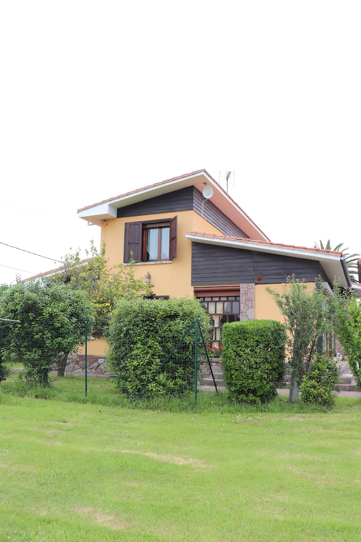Chalet Céntrico/costero En Gijón - Gijón
