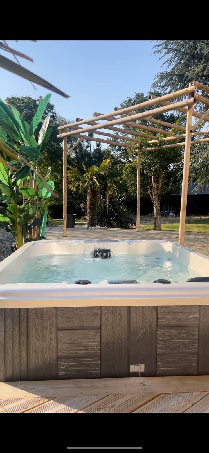 Agréable Villa Aux Portes De La Forêt Avec Jacuzzi - ibis budget Flers Grands Champs