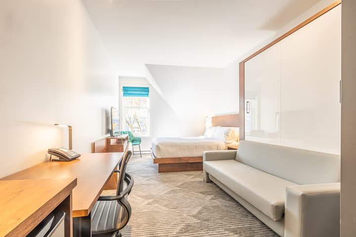 Hôtel Manoir Vieux-québec - 1q1d - Quebec City