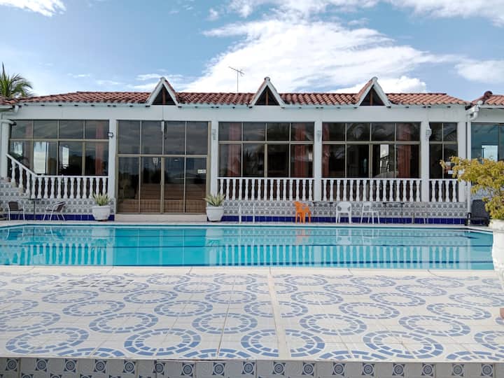 Casa Blanca - Carmen de Apicalá