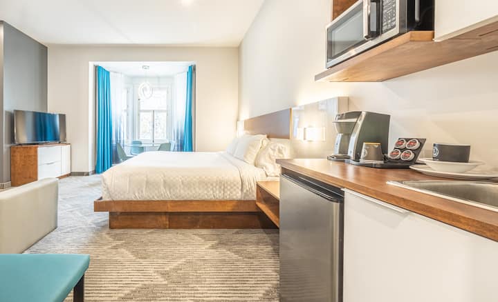 Grande Suite Avec Cuisinette - Quebec City