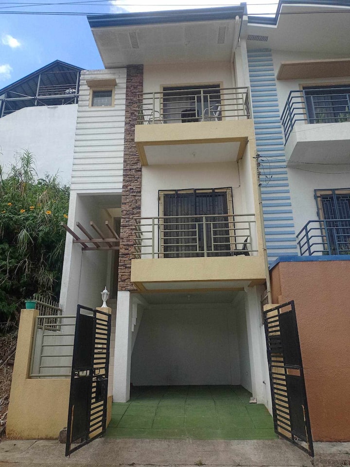 3 Bedroom Private Rental Home - Baguio