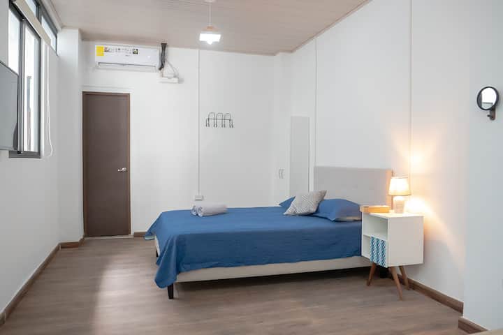 Lucero-estudio En Casco Viejo - Panama