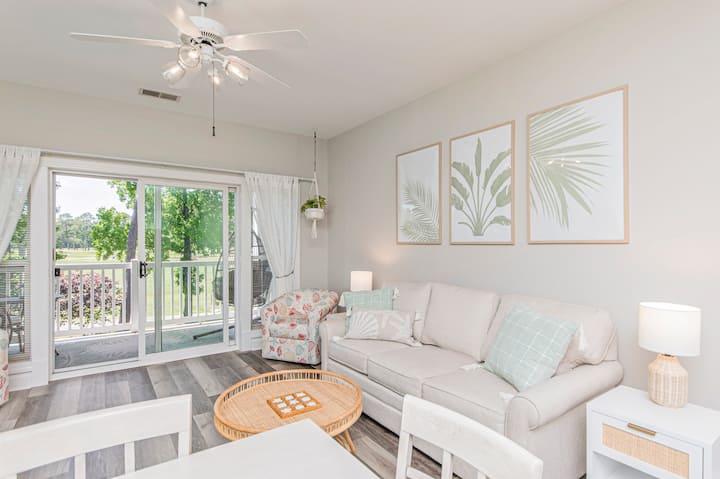 Golf Course Condo With Pool | 5 Miles From Beach - Myrtle Beach, SC