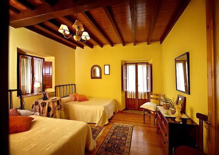 Casa Rural “La Peña Del Alba” - Cabrales