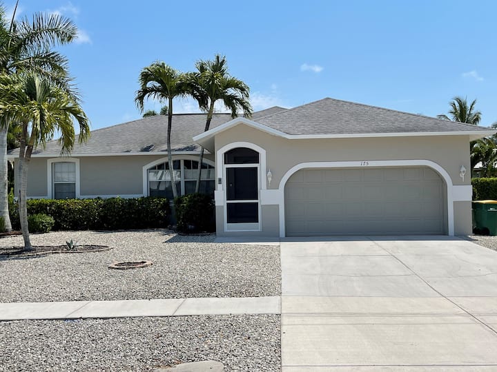True Happiness On Marco Island!  Heated Pool! - Marco Island, FL