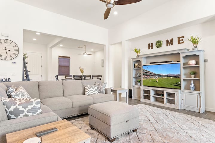 Luxury Home In Litchfield Park | Pool - Litchfield Park, AZ