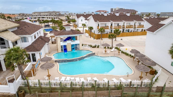 Winter 2025!@the Crab Shack/dock/walk2beach/pools! - Corpus Christi, TX