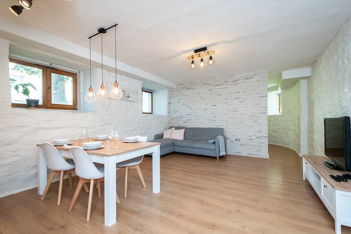 Cozy Apartment In The Center - Tallinn