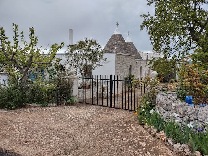 Casa Con Trulli In Campagna - Cisternino