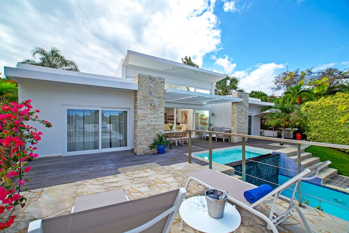 Luxe Villa 2-level Pool Jet Tub, Oceanview Sosua - Cabarete