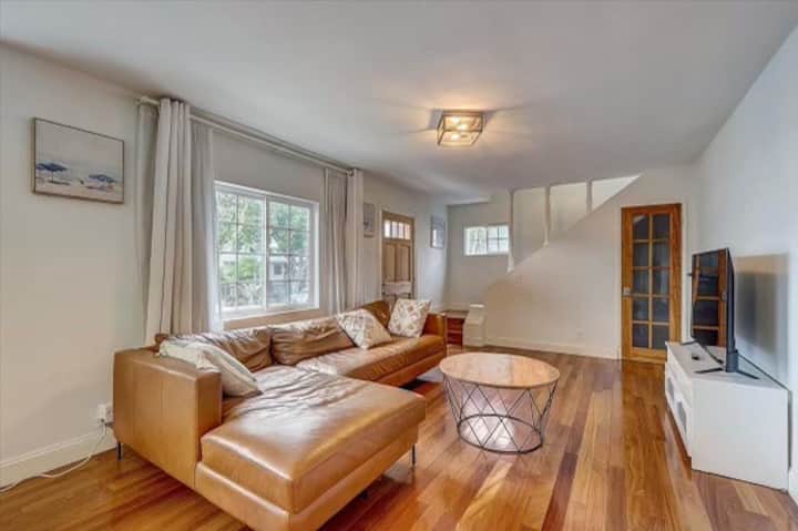 Cute & Clean House In Downtown Long Beach - Long Beach, CA