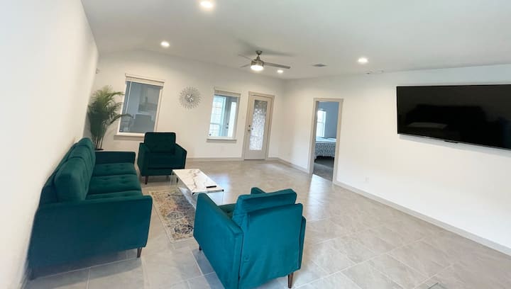 Charming 4b Lake View Cul-de-sac Home @ Katy - Katy, TX