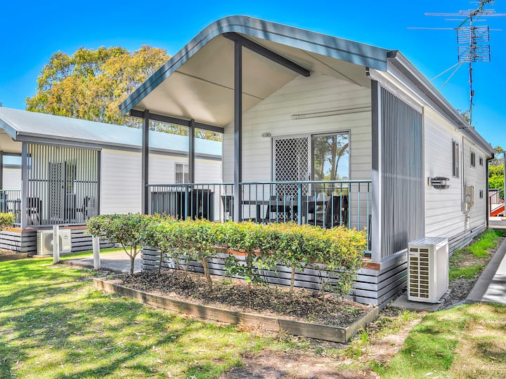 Waterfront Villa - South West Rocks