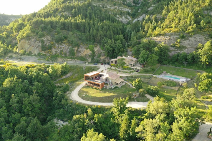 Drôme Provençale : Vues Et Nature Exceptionnelles - Nyons