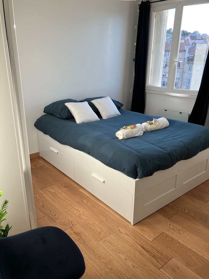 Chambre Avec Petit Déjeuner - Marseille