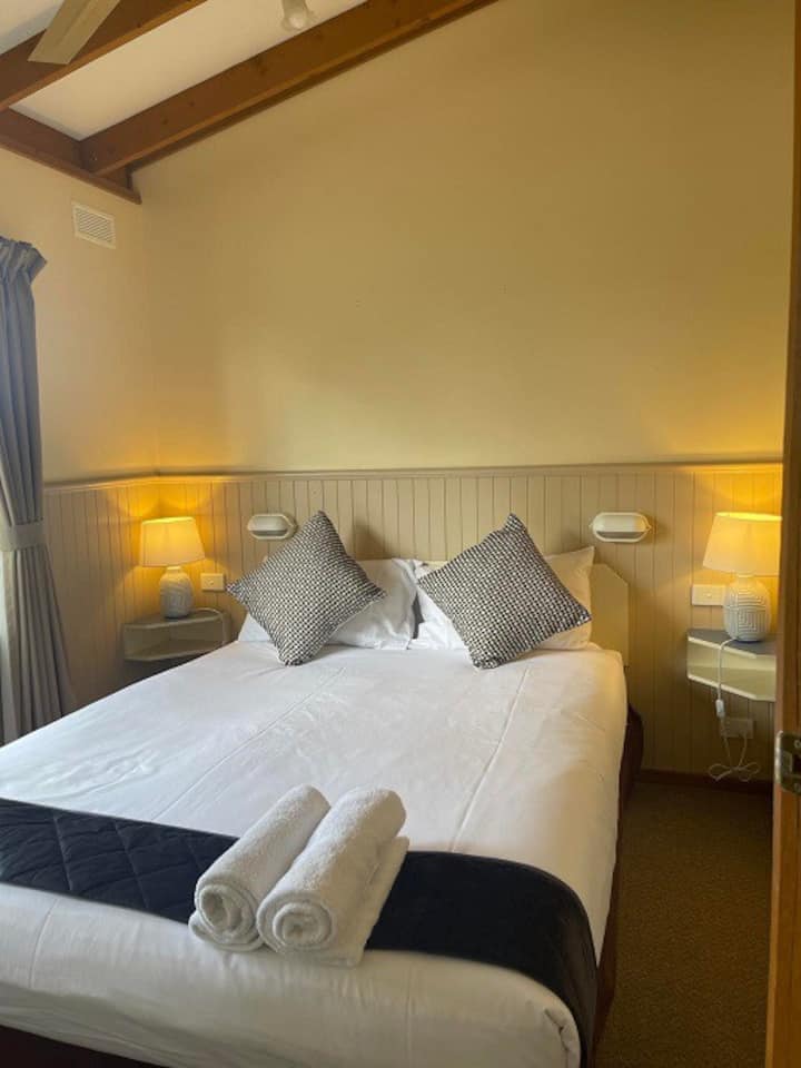Executive Cabin - Kerang