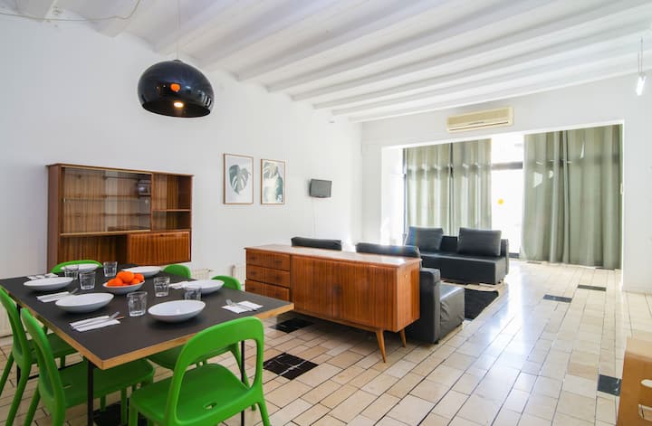 Akad Sweet Home - Catalonia