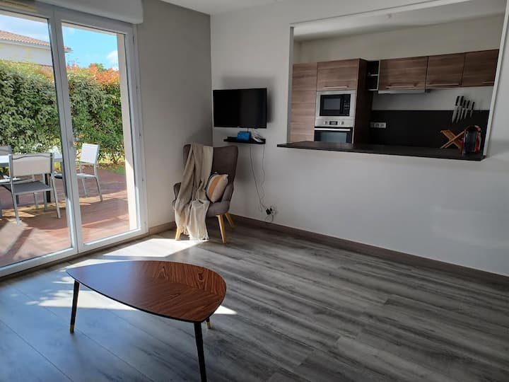 Chambre Calme Et Confortable - Mérignac