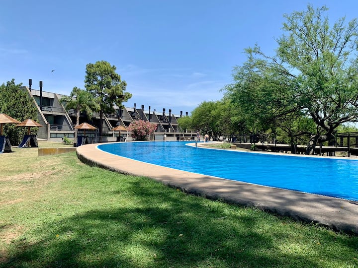 Apart Club San Pedro. Río Paraná. Parrilla - San Pedro
