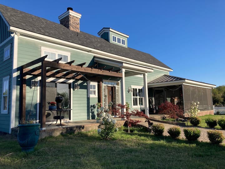 Guest Room At Mahalo Farm - Aiken, SC