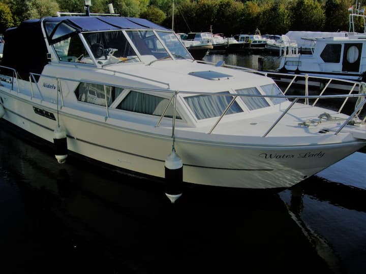 Tour Holland, Self Drive Motor Boat(or Stay Fixed) - Wassenaar