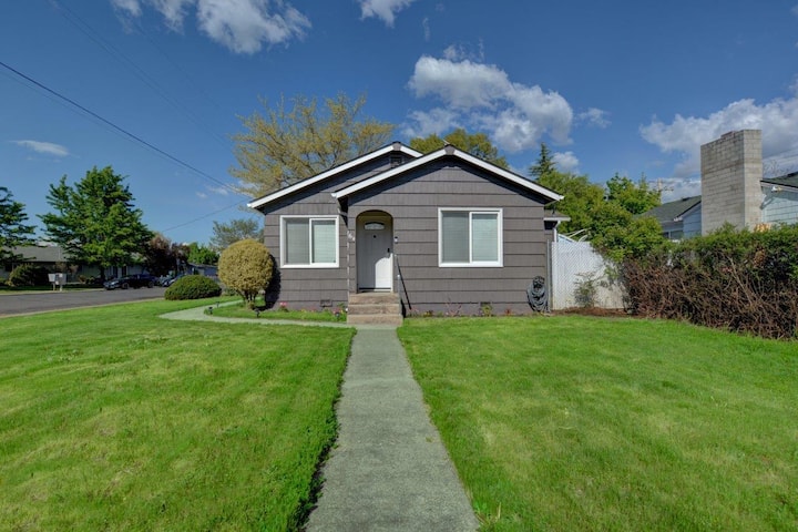 Renovated Home In Central Point - DANCIN Vineyards, Medford