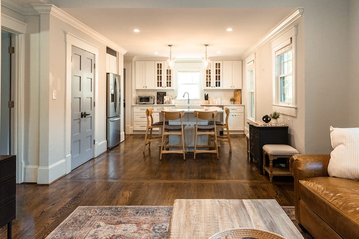 Lovely Dwntn Cottage-walk To Parks & Shops - Greenville, SC
