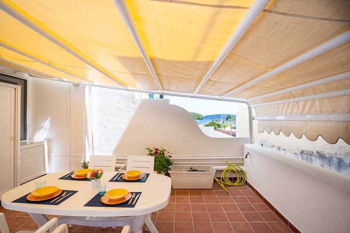 Baia Alba Dorata - Appartamento Con Terrazzo - Procida