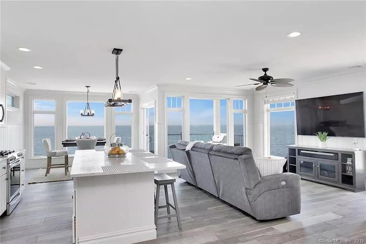 Water Views Galore On Fairfield Beach! Roof Deck! - Fairfield, CT
