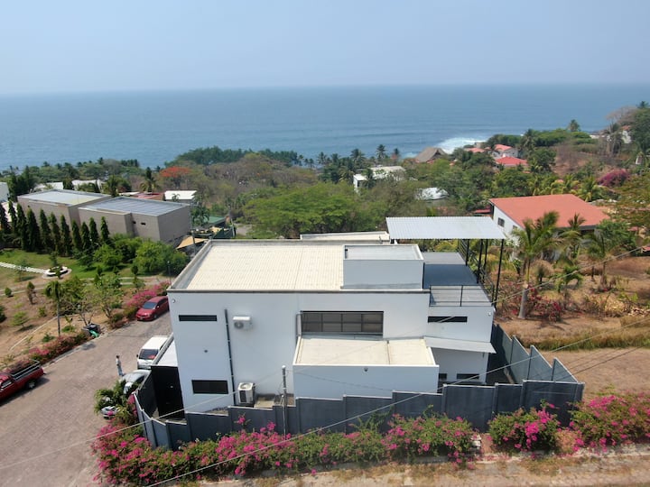 5br Nakamoto Surf House Near El Sunzal & El Tunco - El Salvador