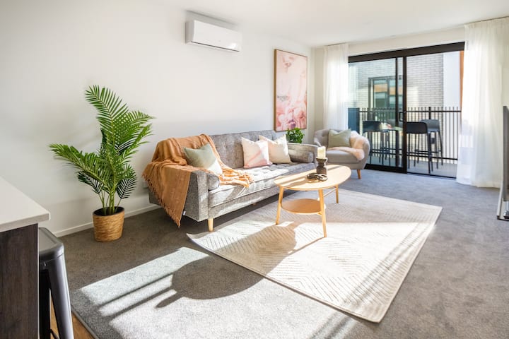 Cozy 3-bedroom Near Hagley Park W/garage - Christchurch