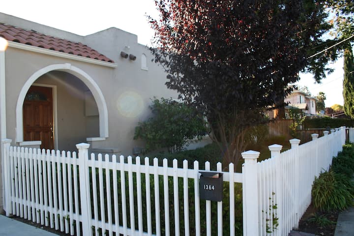 Ddd - Redwood City, CA