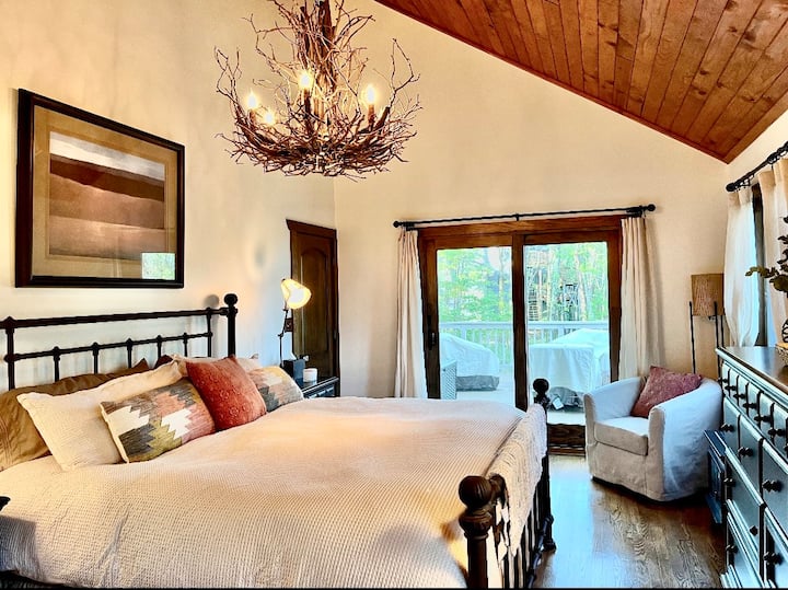 Cozy 3br/2br+fire Table+foosball - 