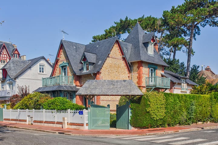 Villa Deauvillaise  à 5 Mn De La Plage 12 Pers - Deauville