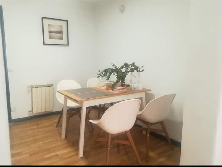 Room In Shared Apartment Centre Of Madrid - Madrid