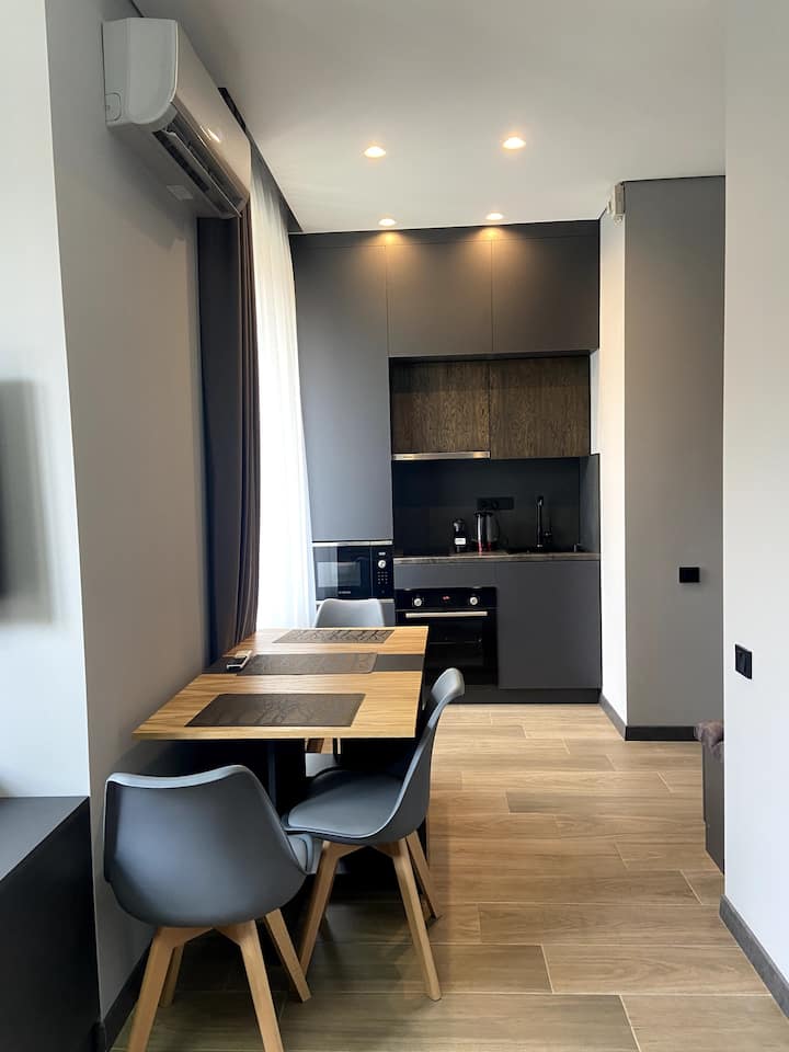 Modern Apartment In City Centre - Jerevan