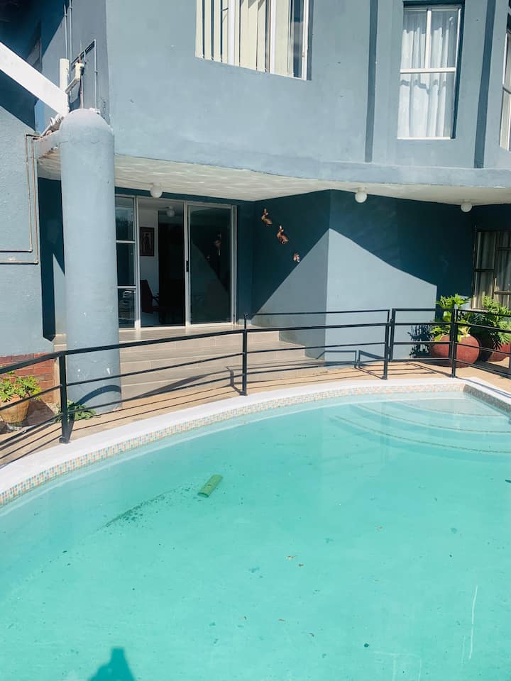 Pool & Peace In Morningside - Zimbabwe