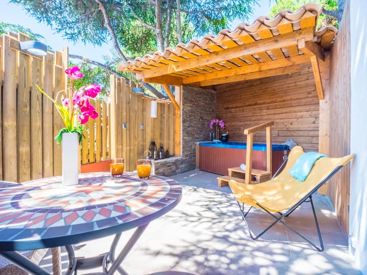 Studio Cozzy Avec Jacuzzi Privé - Fréjus