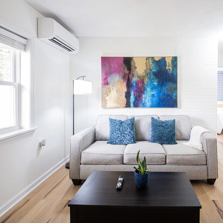 Serene Hideaway In Church Hill - Richmond, VA