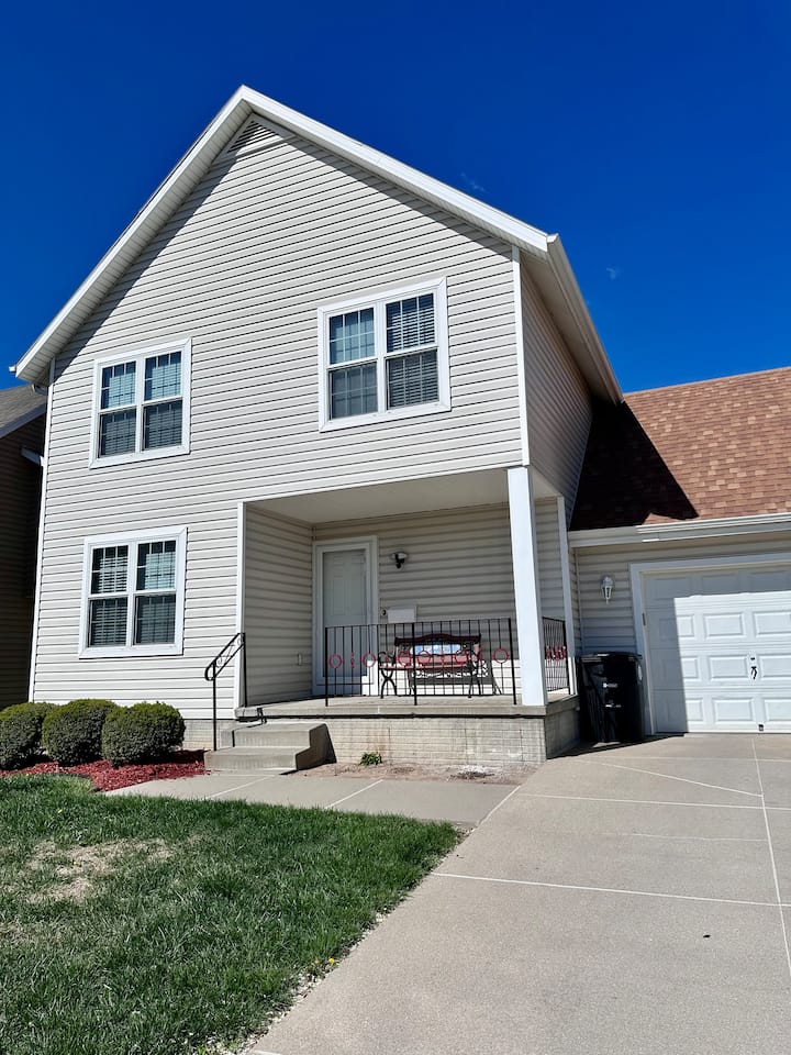 Downtown Home, 1 Mile To Cws! - Omaha, NE