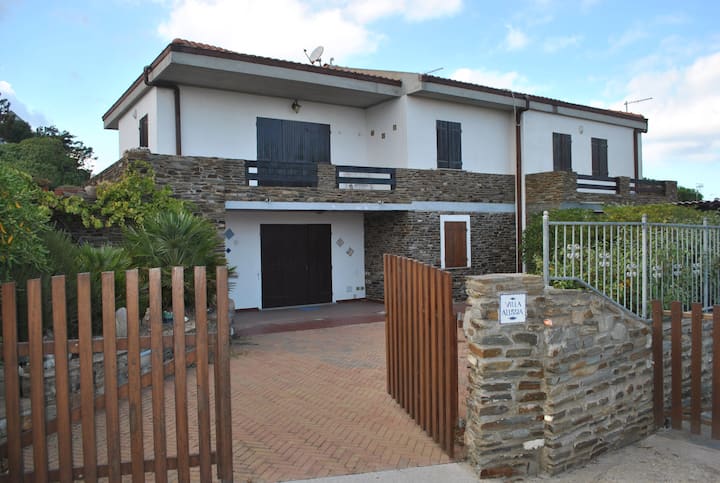 Appartamento In Villa - Stintino