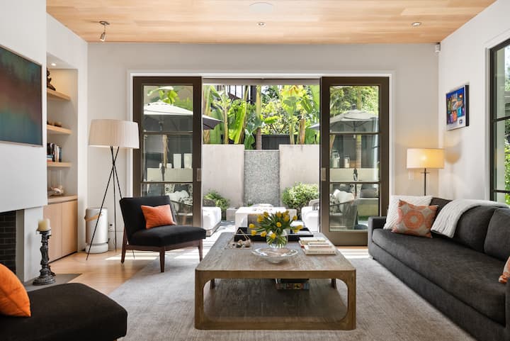 Modern Architectural Oasis In Menlo Park - Atherton, CA