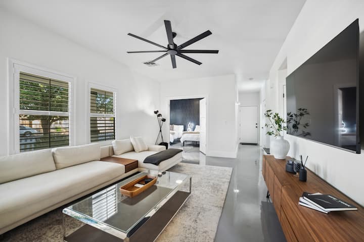 Stylish Downtown Phx Home Near Major Attractions - Phoenix, AZ