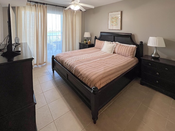 2/2 Beachfront King Bed Gulf View Ariel Dunes 2 - Miramar Beach, FL