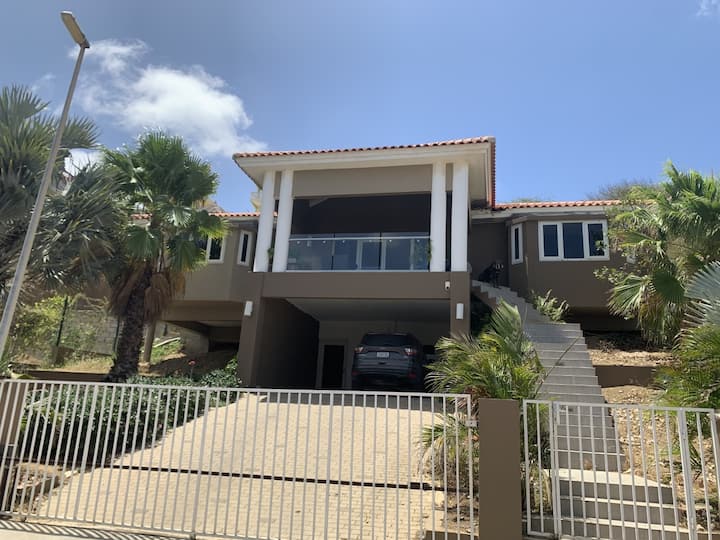 Charming House - Curaçao