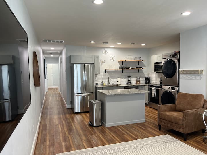 Beautiful 2-bed 2-full Bath Close To Fair Grounds - Asian District - Oklahoma City