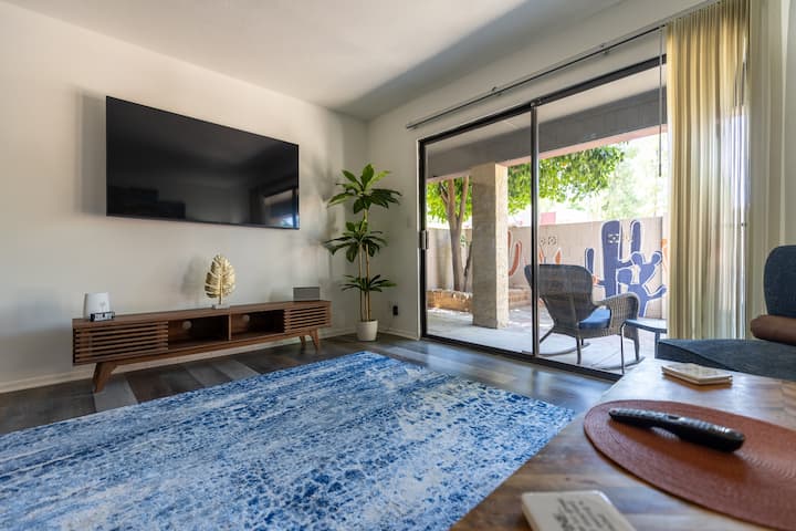 Mesa 2 Bedroom Condo - Mesa, AZ